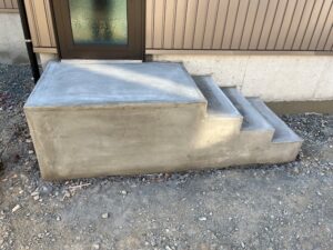 勝手口ステップモルタル仕上げ 浜松市中央区某寺院 | ハマニ株式会社