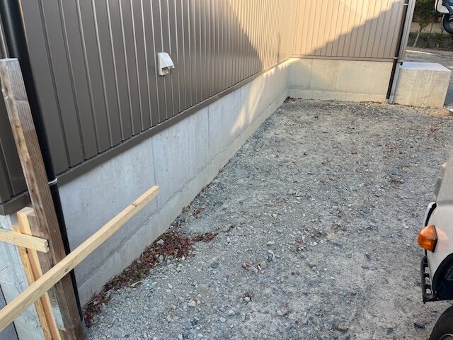 外部基礎巾木刷毛引き仕上げ 浜松市中央区某寺院 | ハマニ株式会社