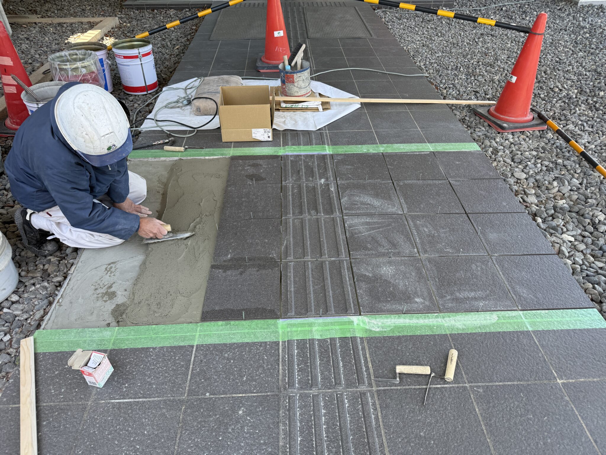 天竜某施設 タイル修繕工事 浜松市天竜区 | ハマニ株式会社